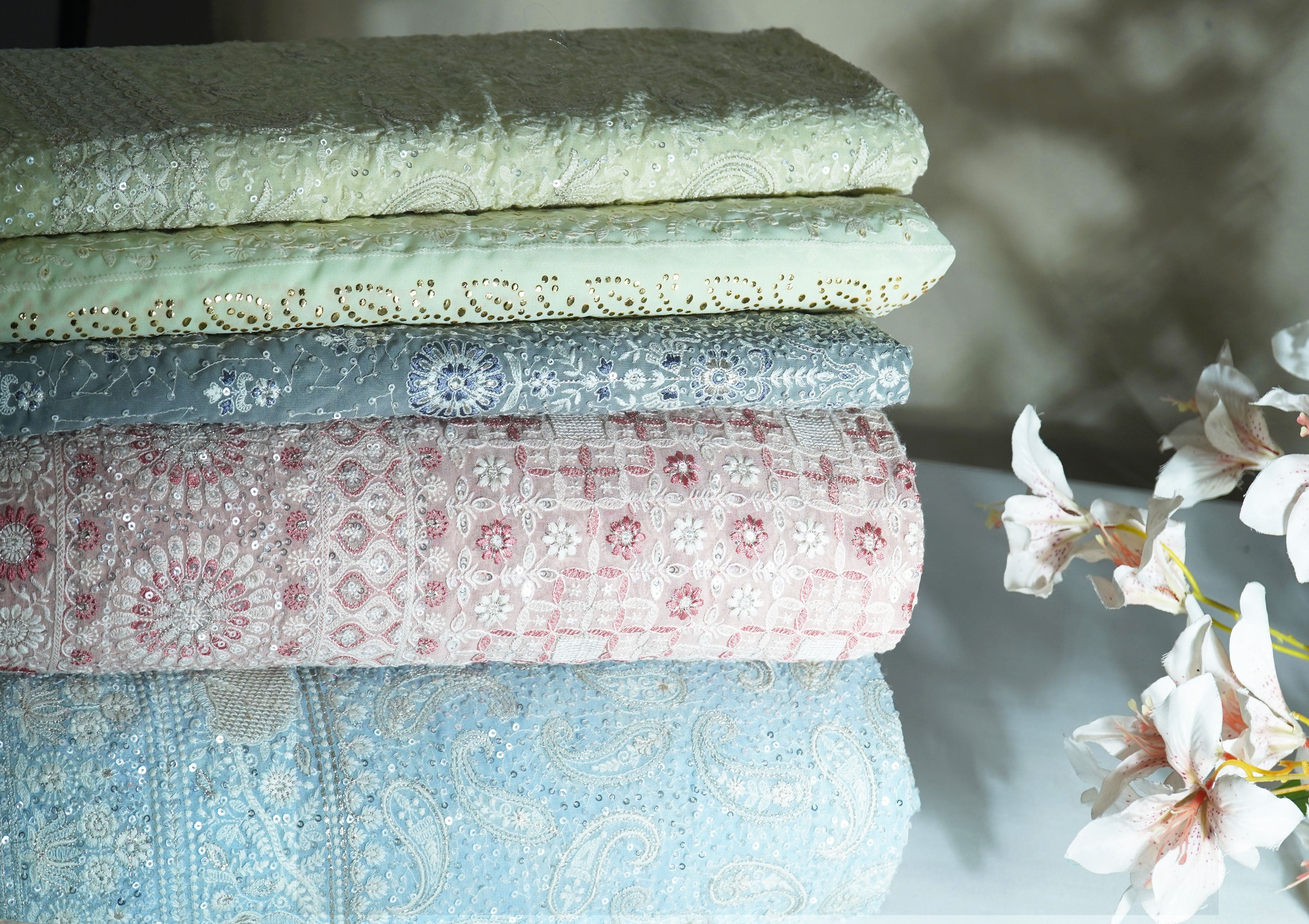 Lucknow Chikankari: India's Most Beloved Embroidery Art Explained ...