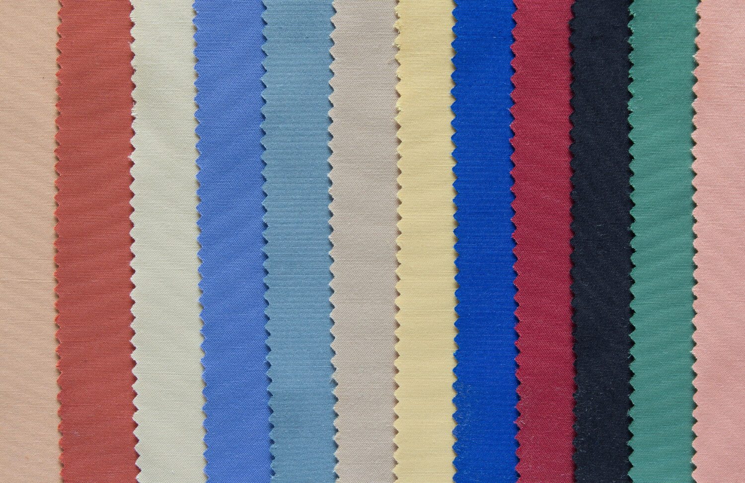 Ultimate Guide To Fabric Swatches For Fashion Designers – TradeUNO Fabrics